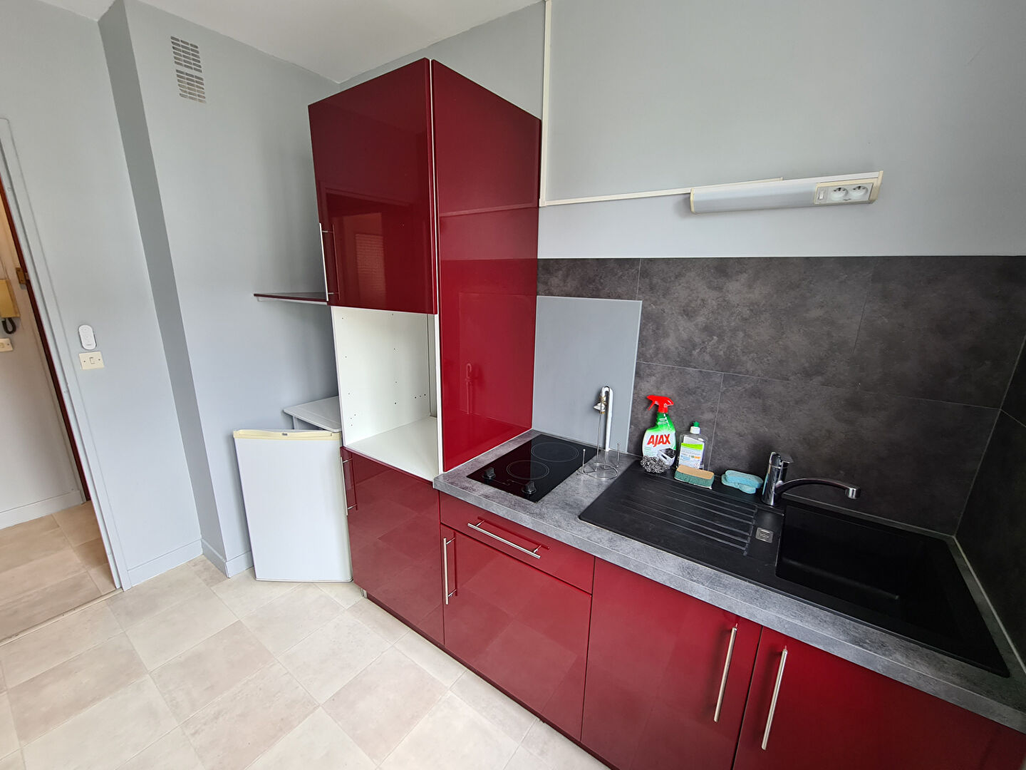 Appartement T1 BIS TRAMWAY 3 RIVIERES