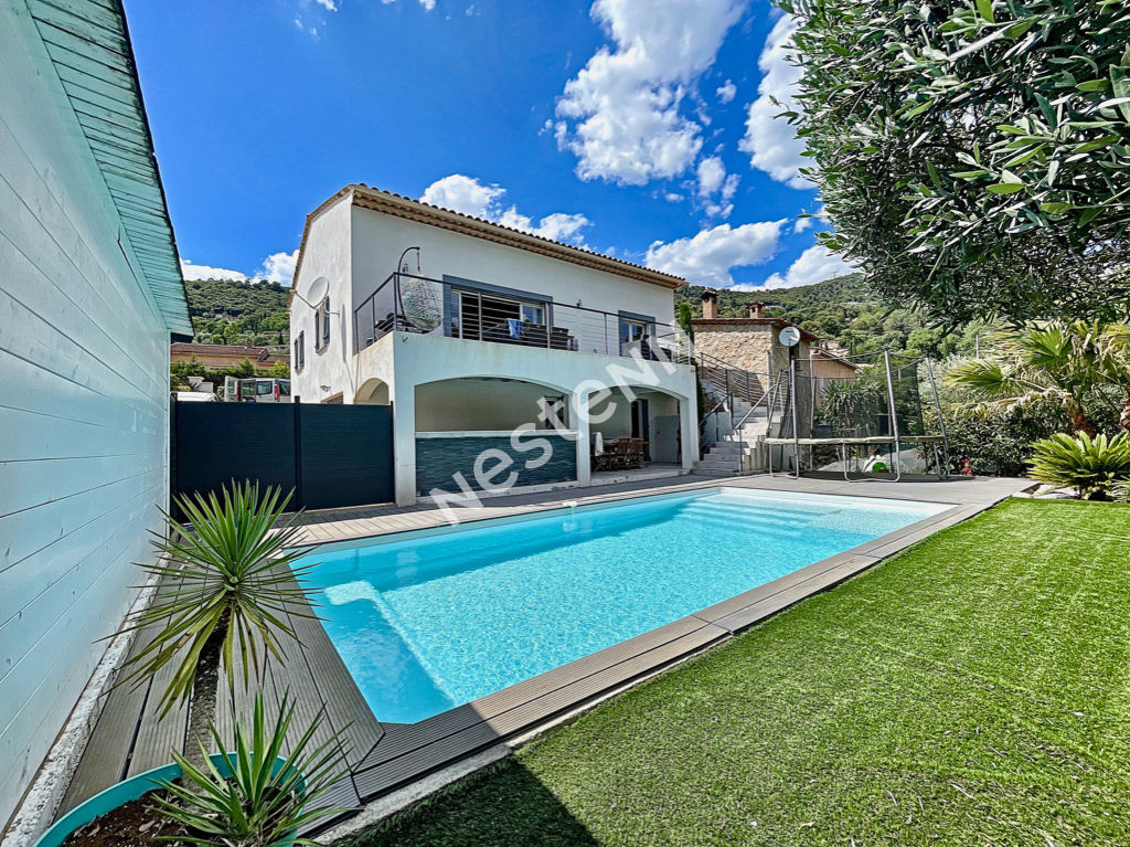 Maison individuelle Le Tignet 5 pieces 175 m2 + 2 pieces